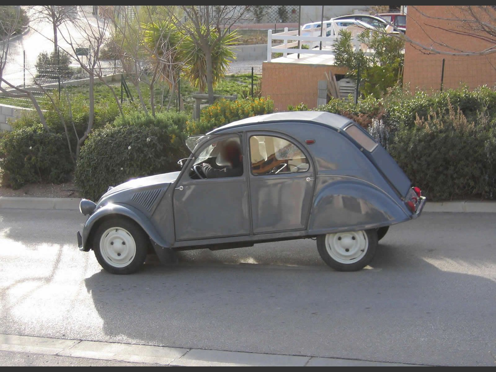 Location 2cv dans toute la France
